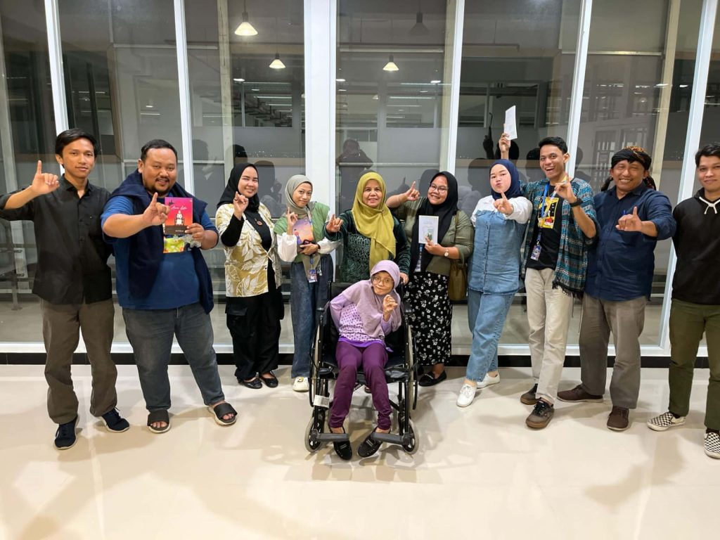 Kelas Menulis bersama NC Academy - LINKSOS