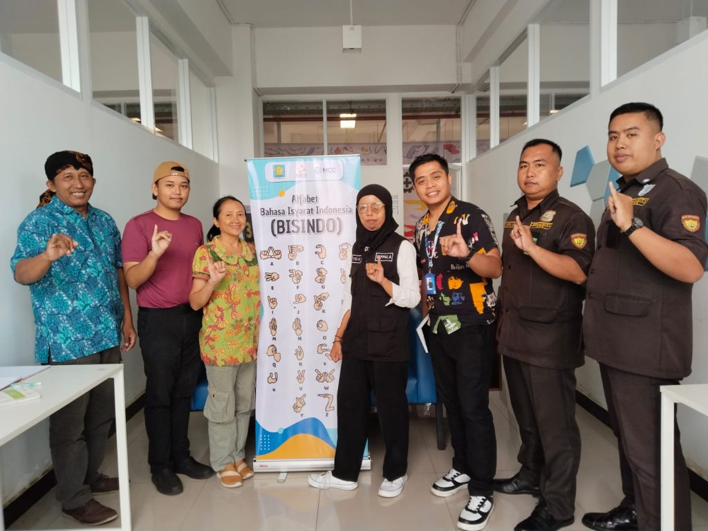 Sumiati, Sosok Inspiratif di Balik Sosialisasi Bisindo - LINKSOS